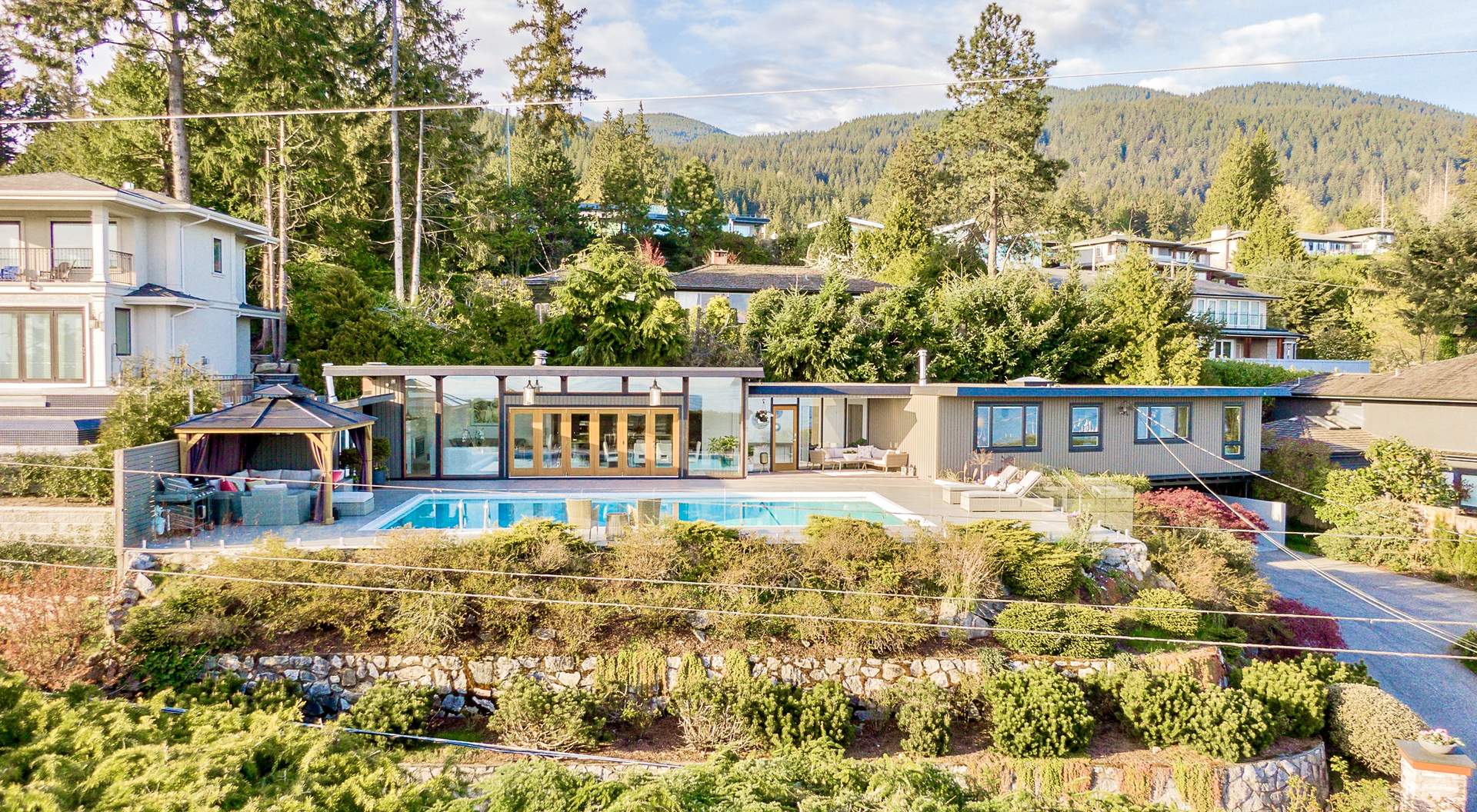 4125 Burkehill Place - West Vancouver Homes and Real Estate - BC, Canada