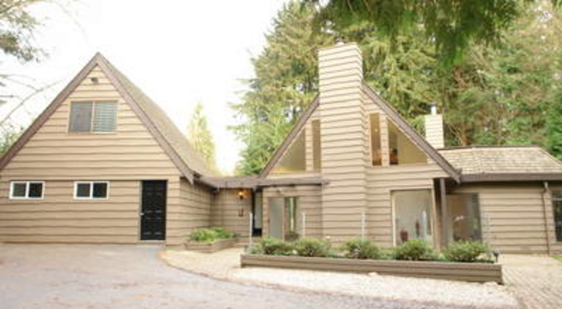 485 Newlands Road - West Vancouver Homes and Real Estate - BC, Canada